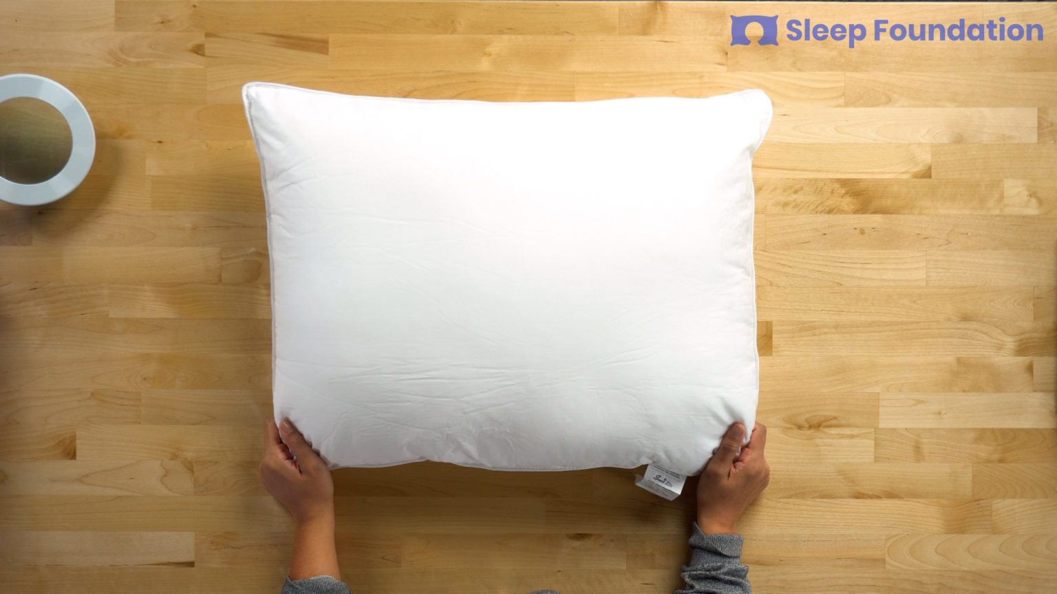 Best Down Alternative Pillows of 2024 | Sleep Foundation
